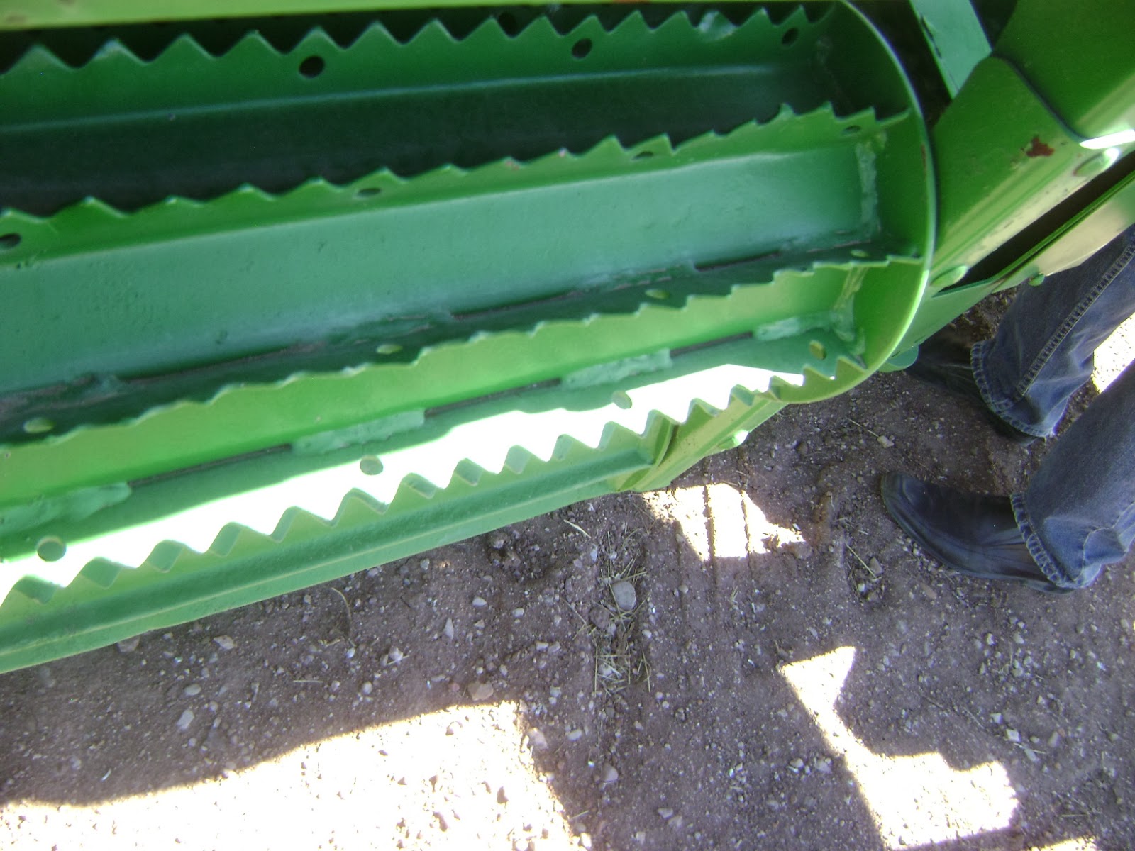 MAQUINARIA AGRICOLA INDUSTRIAL: Fotos ensiladora JD 3940 (primera parte)