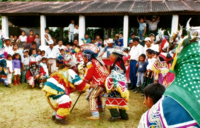 Danzas Folklóricas y Leyendas de Guatemala