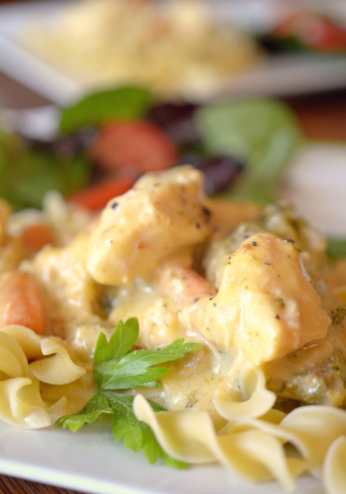 Slow Cooker Creamy Chicken Breasts - The Best Recipes