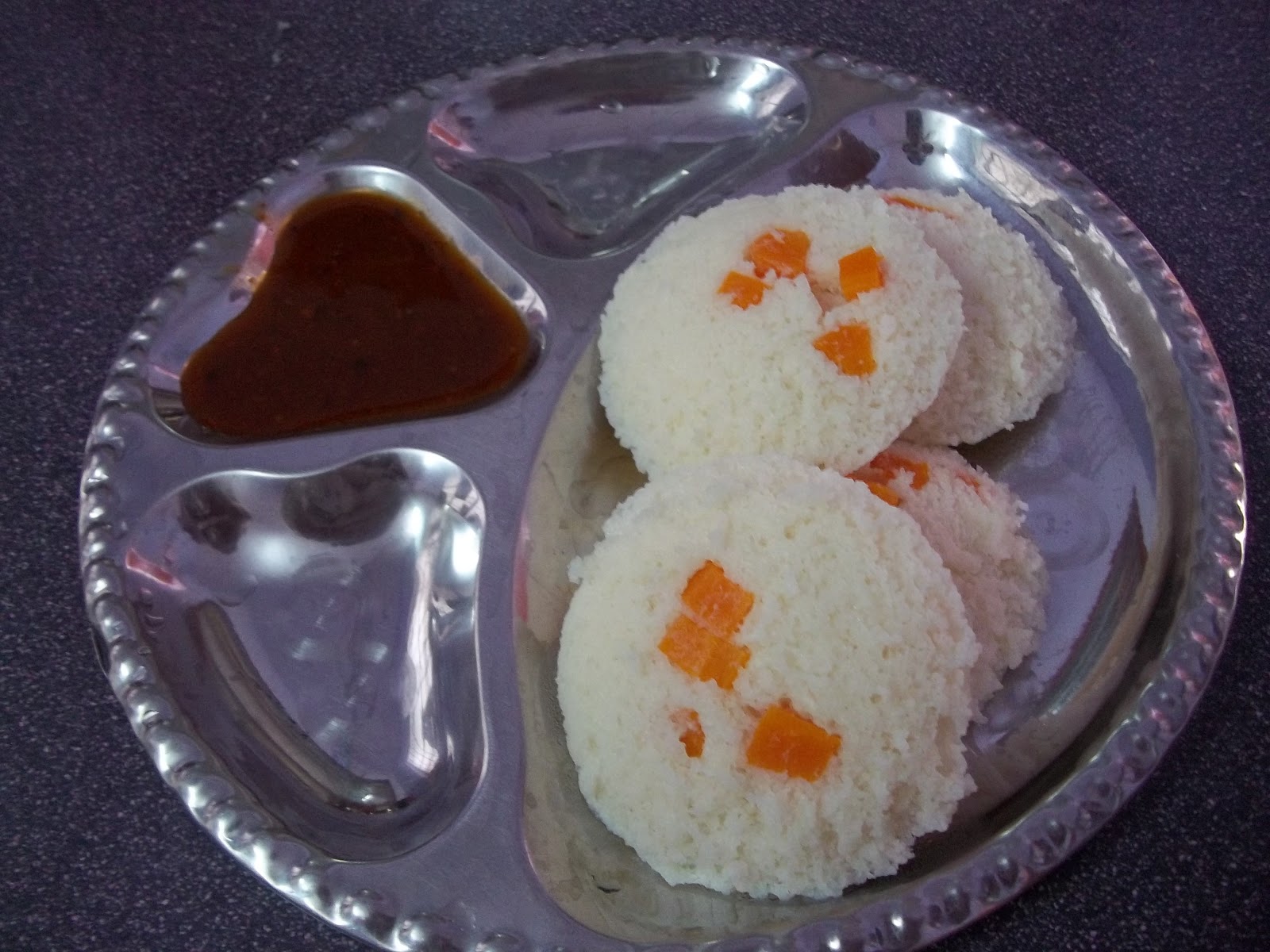 Guntur Cuisine: Authentic Soft and Simple Soft Idly ( With Veggy Touch )