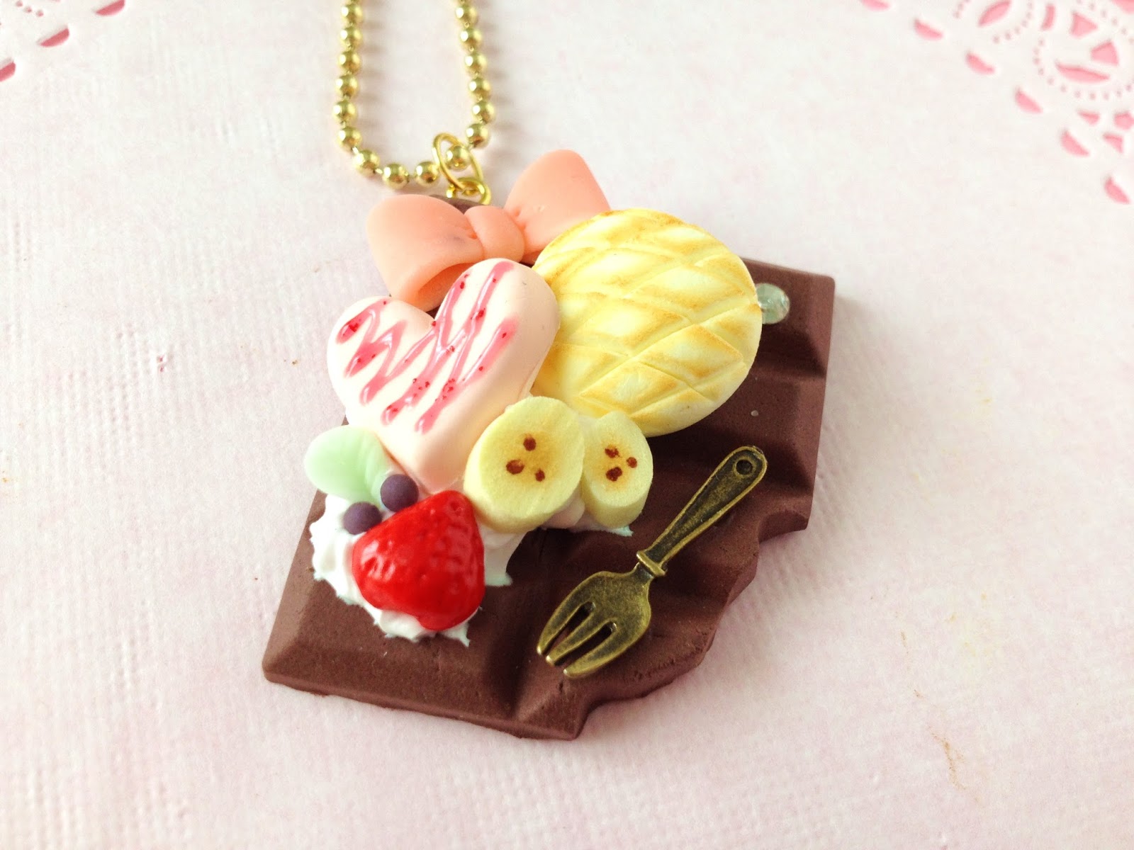Tiramisufluff : Chocolate Bar Necklaces