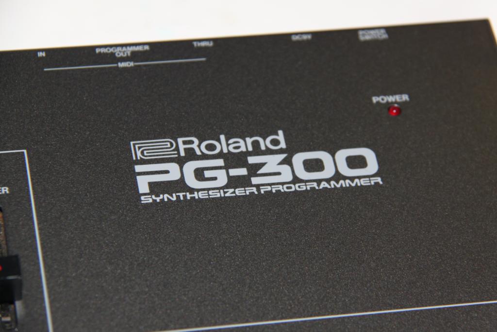 MATRIXSYNTH: ROLAND PG-300 SYNTHESIZER PROGRAMMER