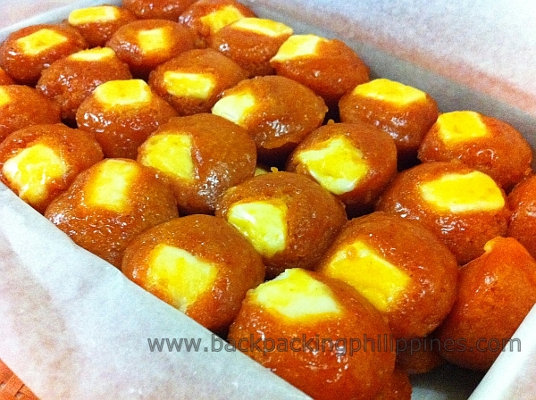 Backpacking Philippines: Rocha's Puto: Marikina Pasalubong and Specialty