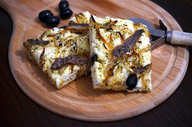 Pizza provensala (de post- dezlegare la peste)