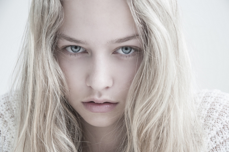 Modellen land Magazine: Interview: Model Floortje Bunschoten (Netherlands)