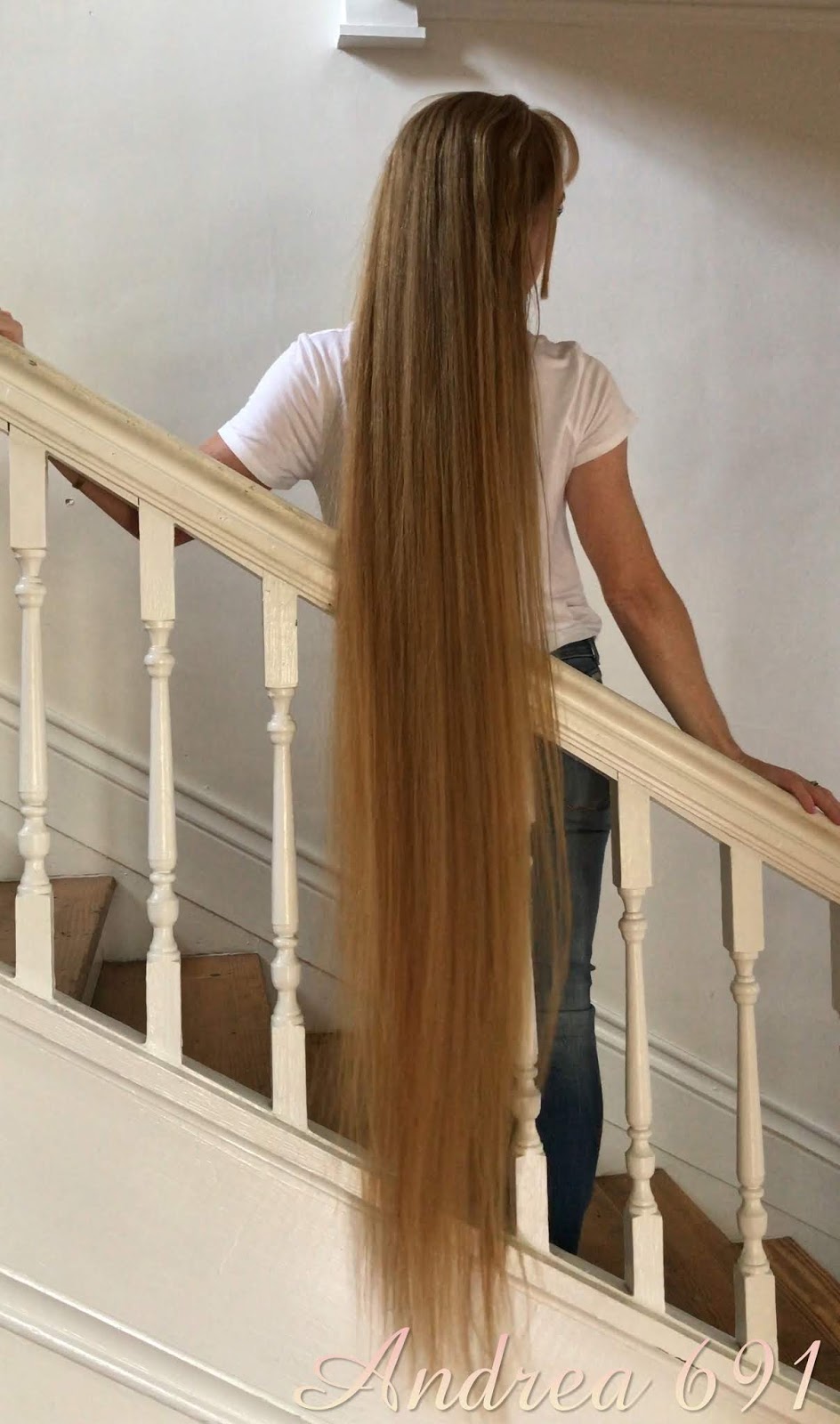 Braids & Hairstyles for Super Long Hair: Length pictures on the stairs ...