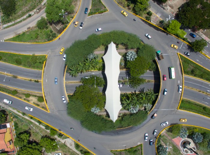 CRONICAS DE CUCUTA: 1484.- ASI SE VEN LAS REDOMAS DESDE EL AIRE