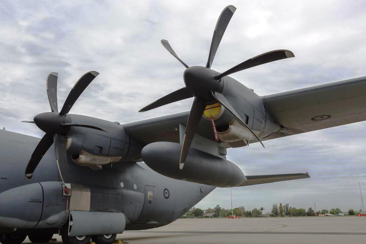 DEFENSE STUDIES: RAAF Tests New External Tanks for C-130J Hercules