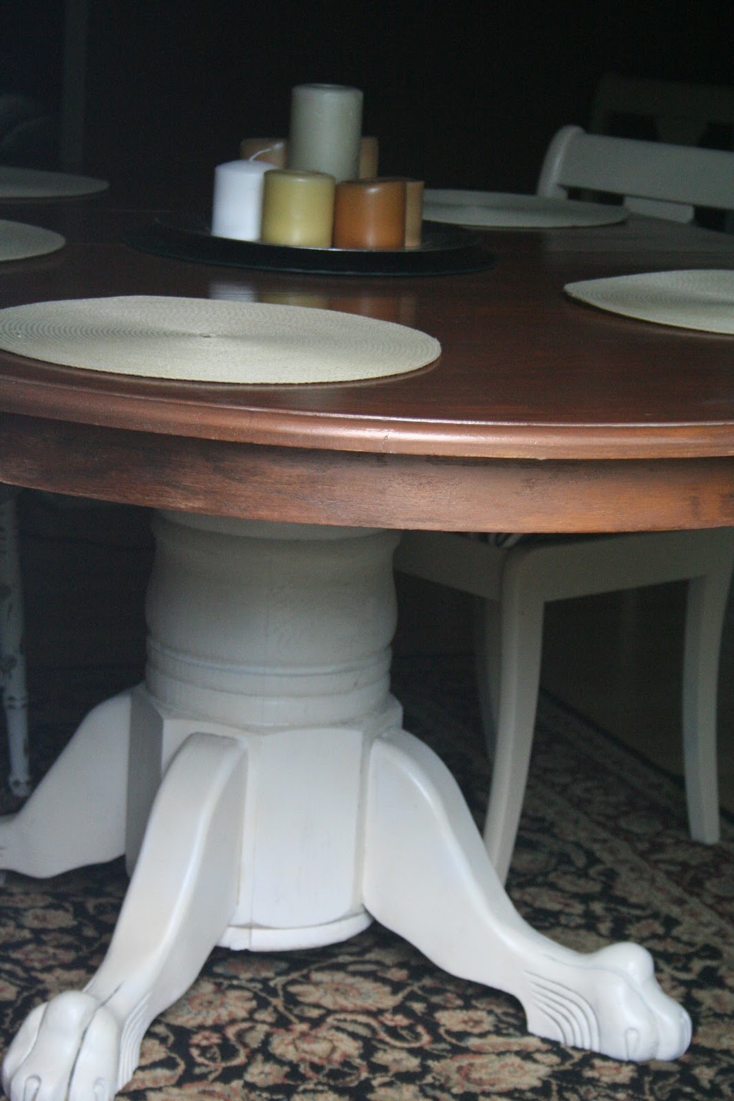 The Decorating Chica: How to Refresh a Tired Table.