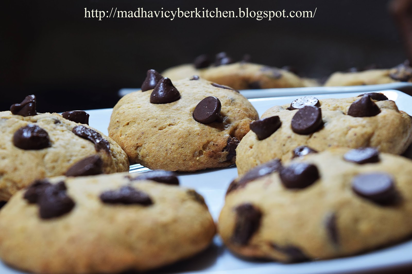 Madhavi's Cyber Kitchen: Chestnut flour chocolate chip cookies