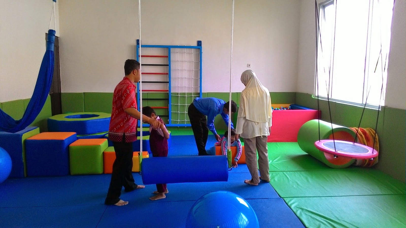 PUSAT LAYANAN AUTIS KOTA BLITAR: SENSORY INTEGRITAS