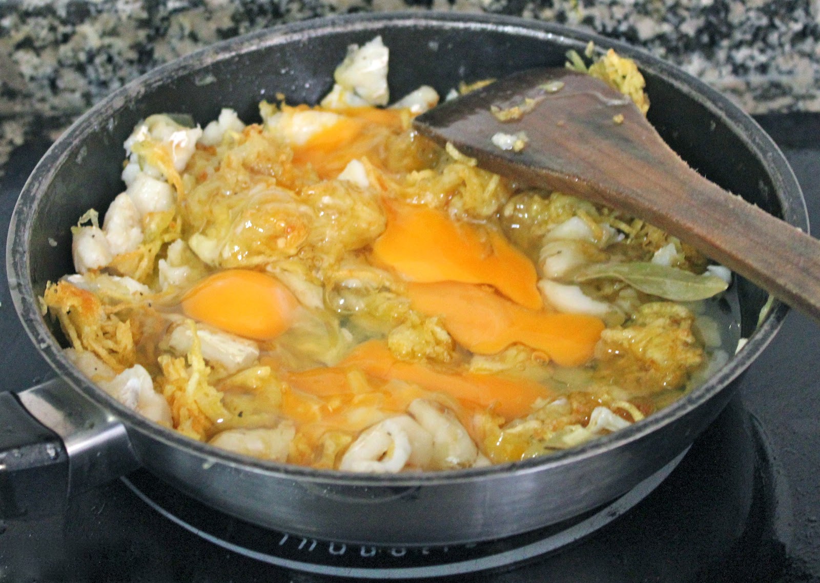 Cocinar es vivir y Bordar también: Bacalao a braz (bacalao a la ...