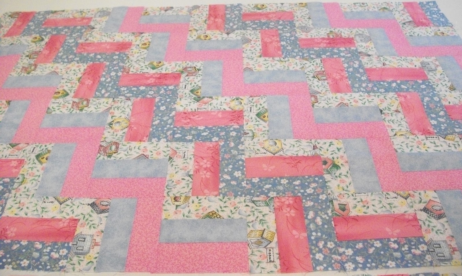 Debbie's Quilting Adventure: Project 4: HARRIET’S TRIPLE RAIL FENCE QUILT