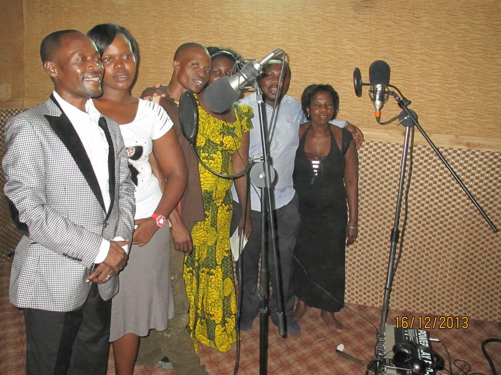 WAIMBAJI MBALIMBALI WANYIMBO ZA INJILI TANZANIA (TANZANIA GOSPEL ALL ...