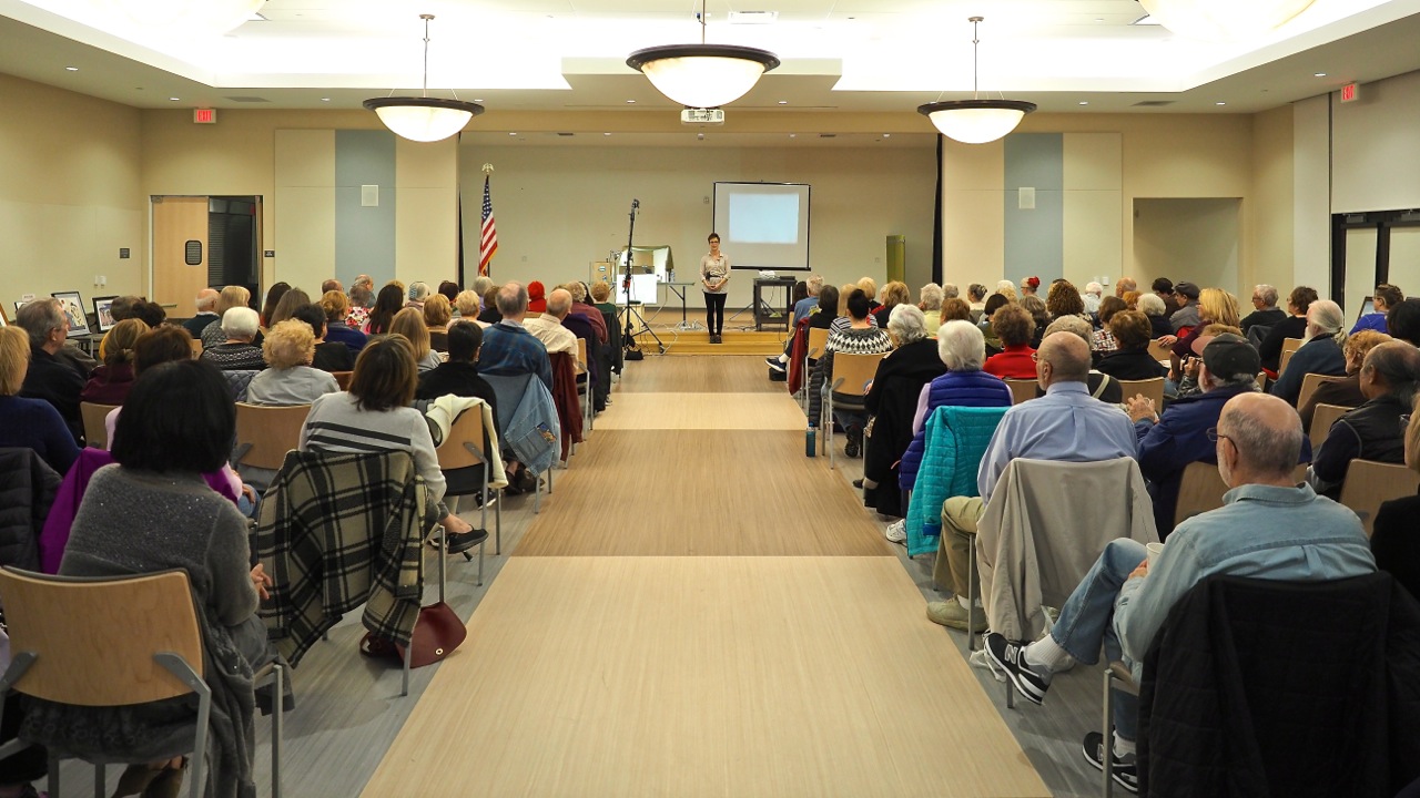 Photos and Stories: Robin Cole Smith at the Huntington Beach Art League