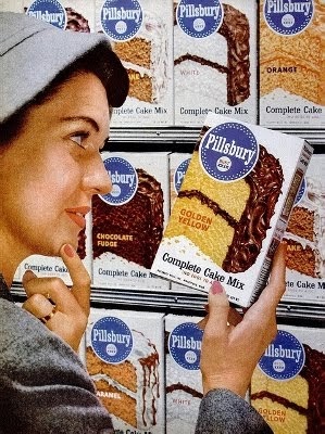 Retro Cookbook Recipes: I'm back! And there's 1960s wedding cakes to share