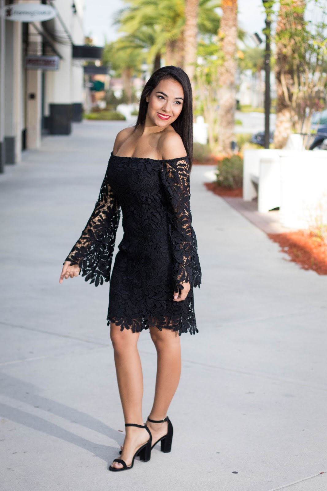 Stylishly In Love: Southern Charm // Lace Dress