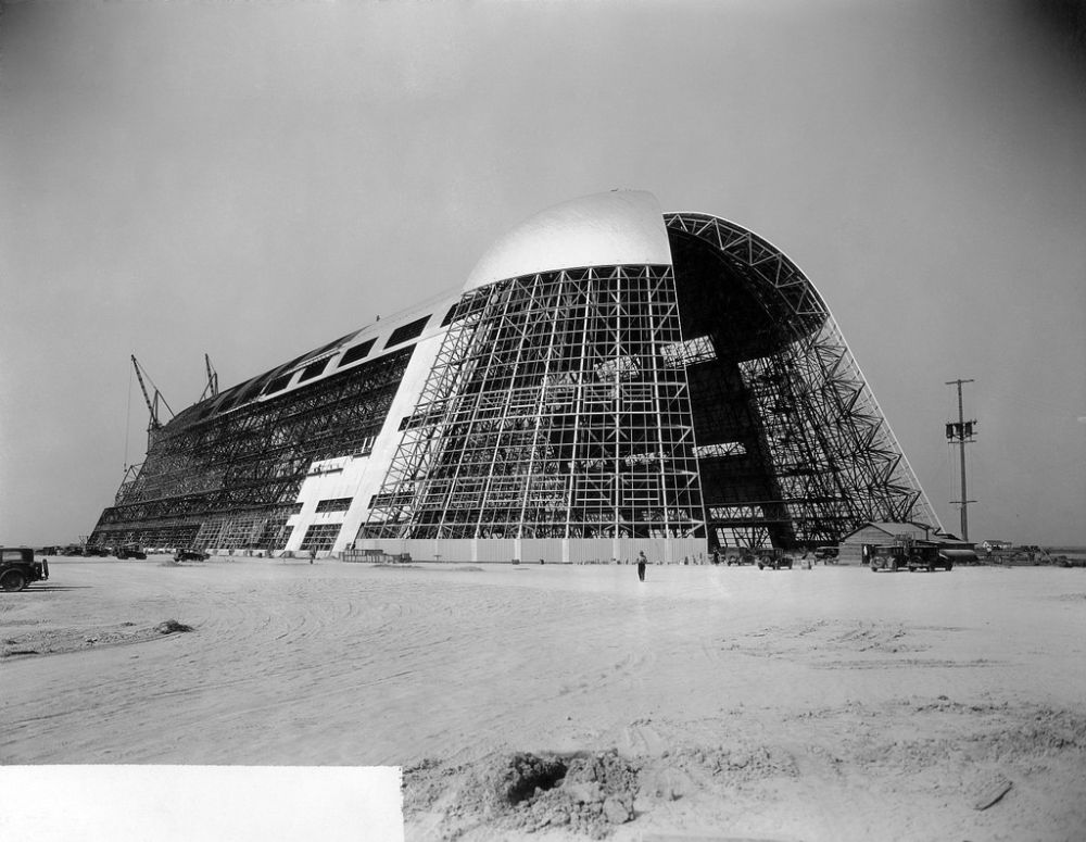 Amazing Vintage Photos of the USS Macon Airship Under Construction ...