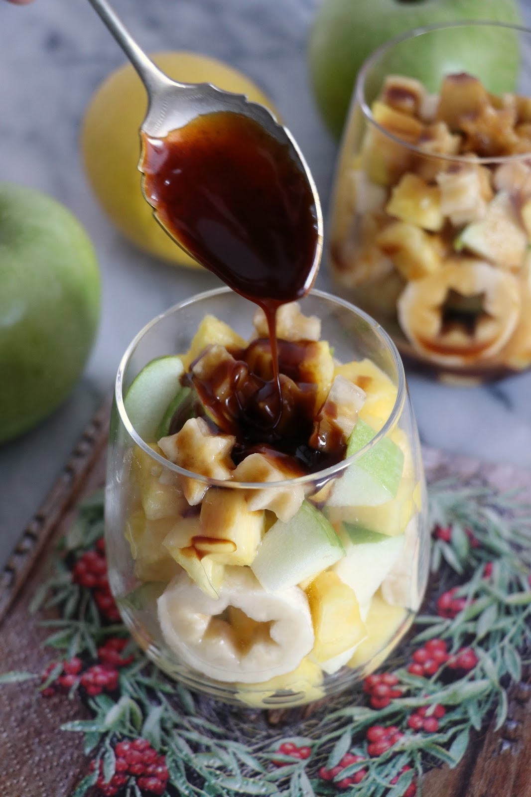 The Cook Time: Salade de fruits, sauce au caramel et fruits de la passion