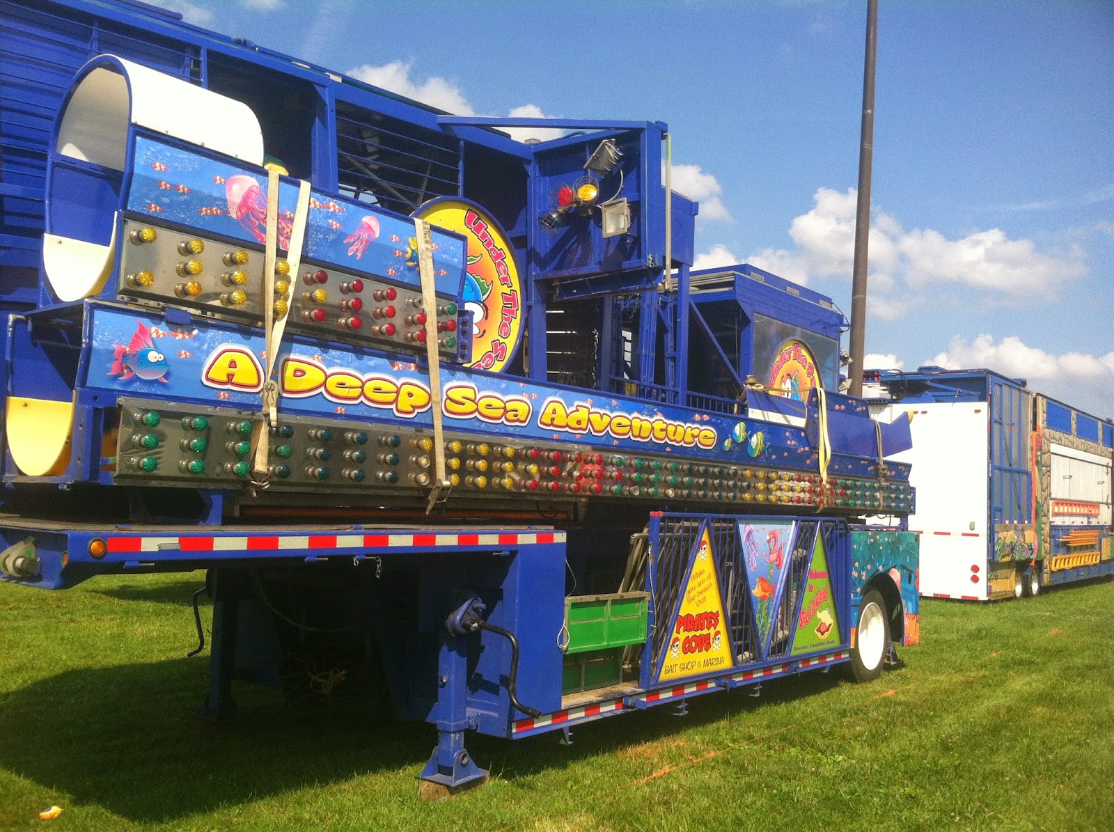Carnival Chasing : Powers Great American Midway's 2014 Set up day 1