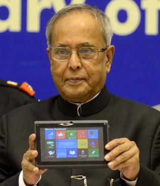 President Launching the low cost tablet - Aakash 2