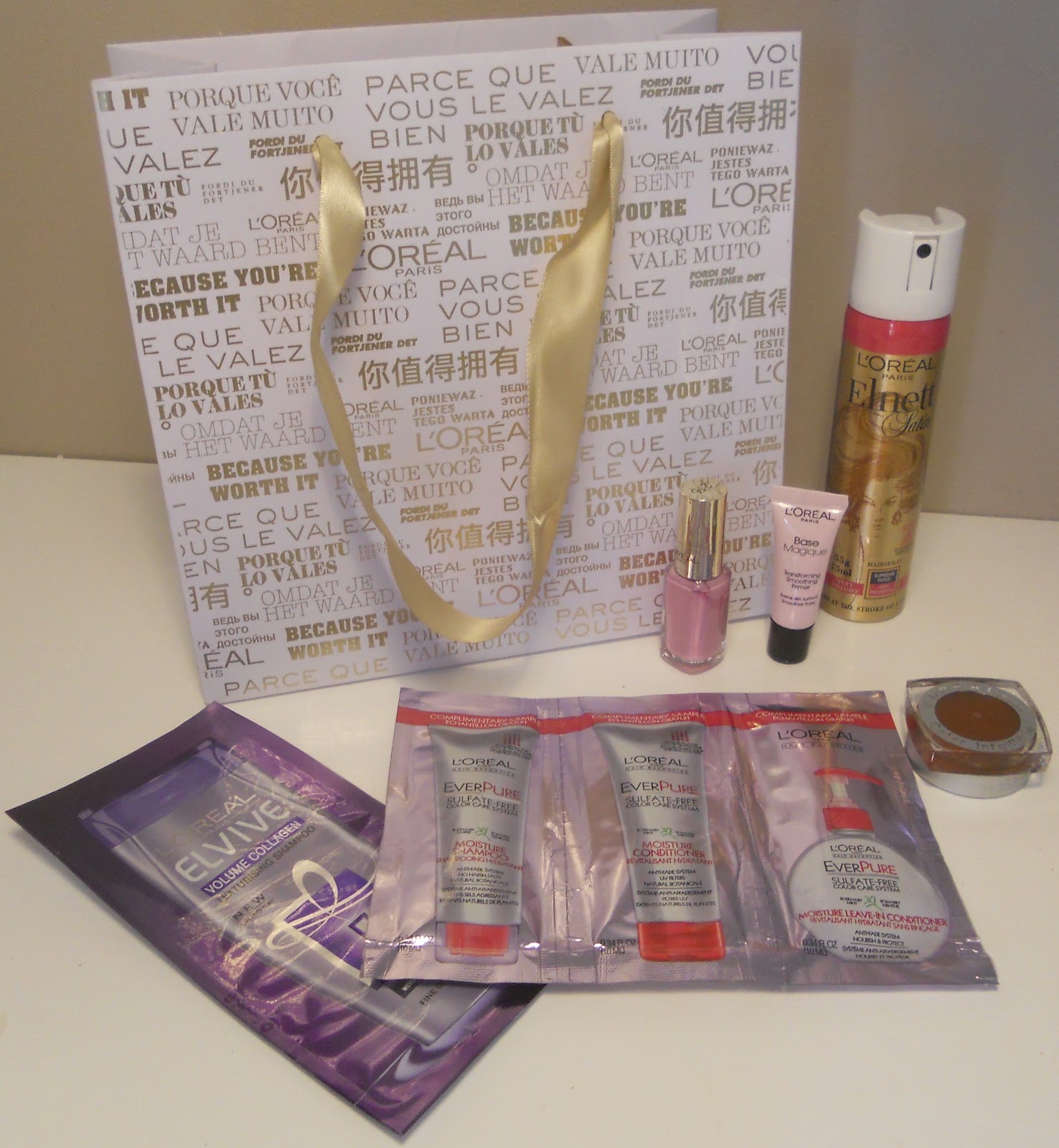 SamanthaLusts: L'oreal Paris Powder Room Goodie Bag