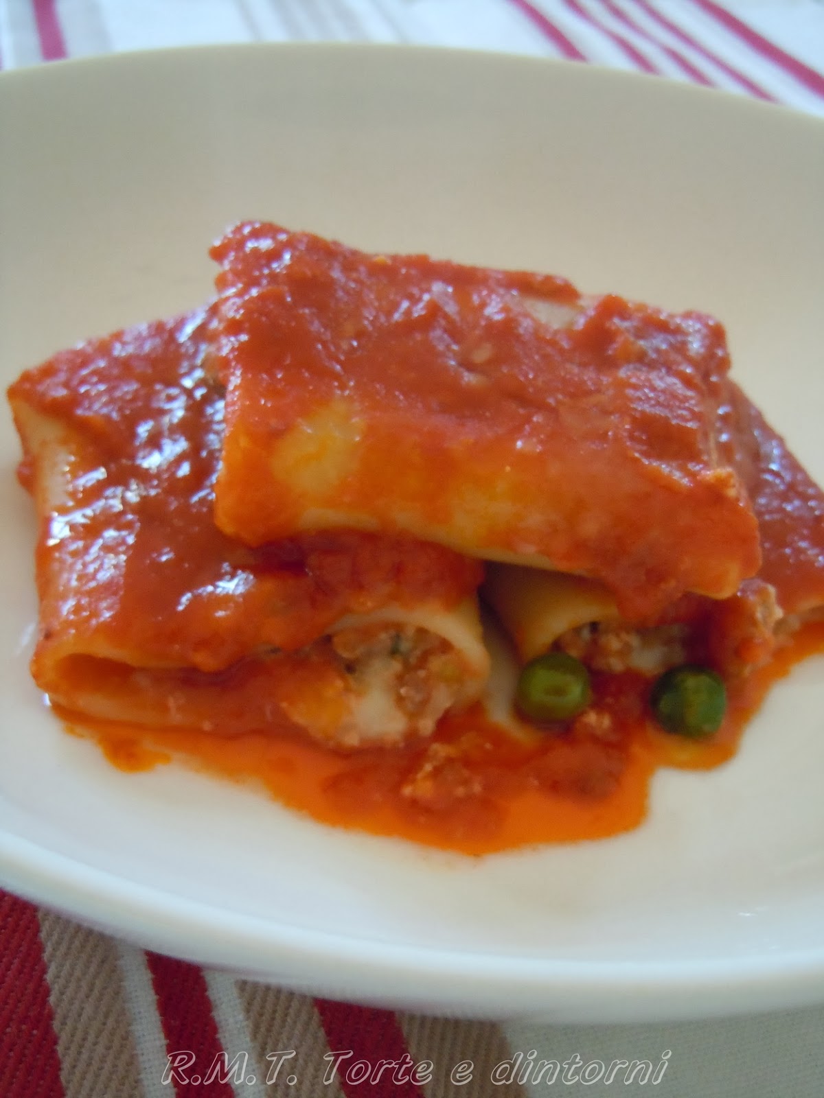 Torte e dintorni R.M.T.: Paccher...Oni: i paccheri cannelloni per ...