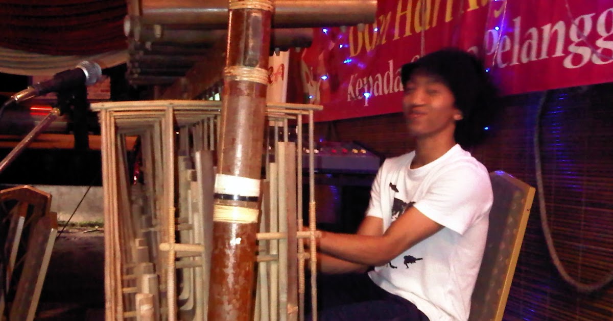 How to play of Angklung Instrument or Cara Bermain Alat Musik Angklung ...