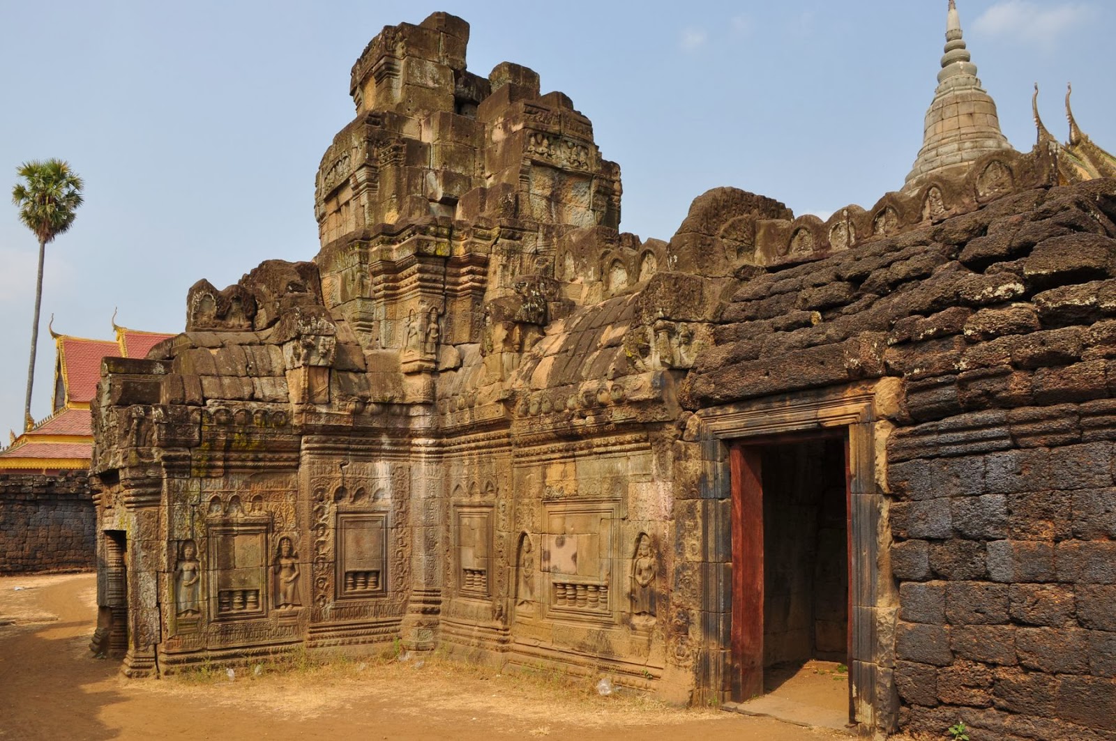 Tourist sites in Kampong cham: ប្រាសាទនគរបាជ័យ