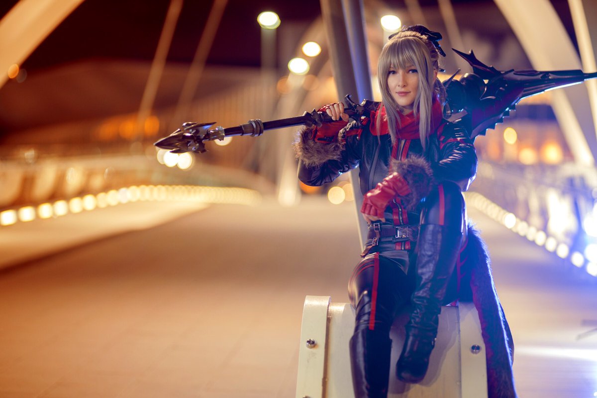 Cosplay Showcase: VyeCos' Aranea Highwind is INSANE!