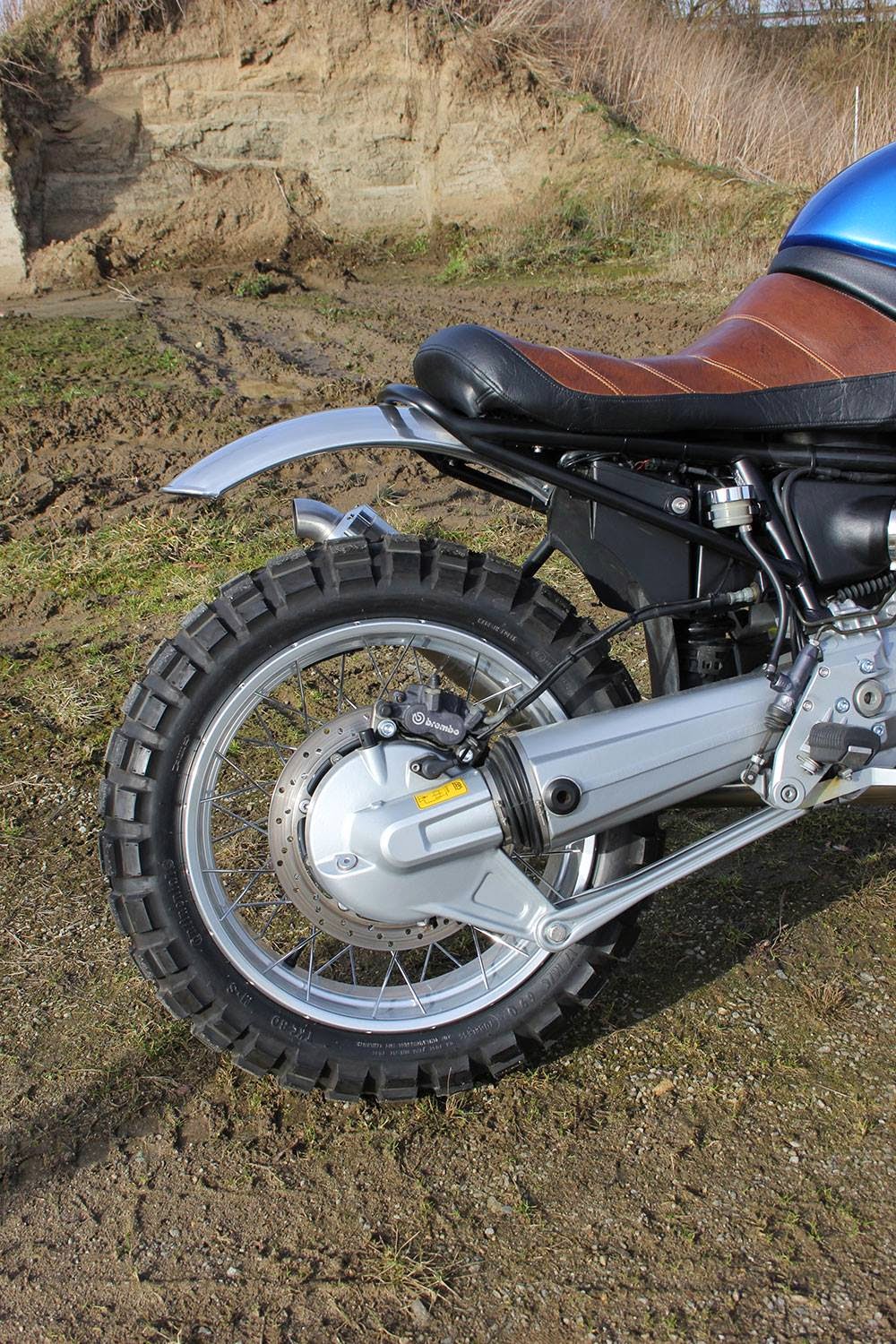 BMW R1100R Scrambler Umbau - RocketGarage - Cafe Racer Magazine