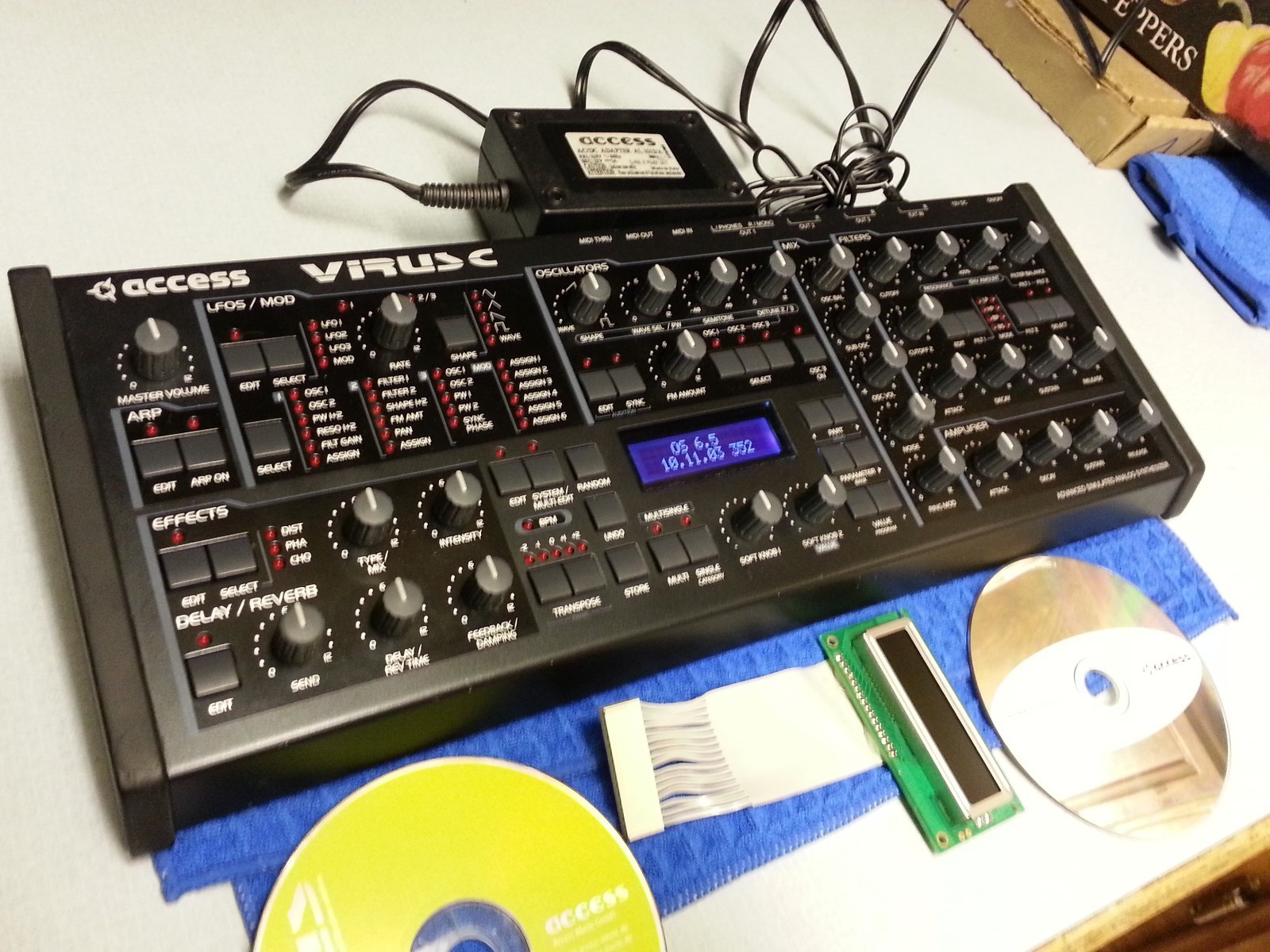 MATRIXSYNTH: Access Virus C SN 10202055 with Blue LCD, SoundDiver & Extras