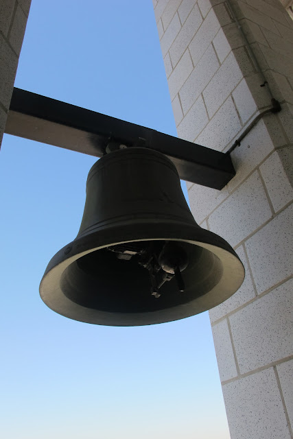 Out & About--the Art Deco Design of Los Angeles City Hall | GlamAmor