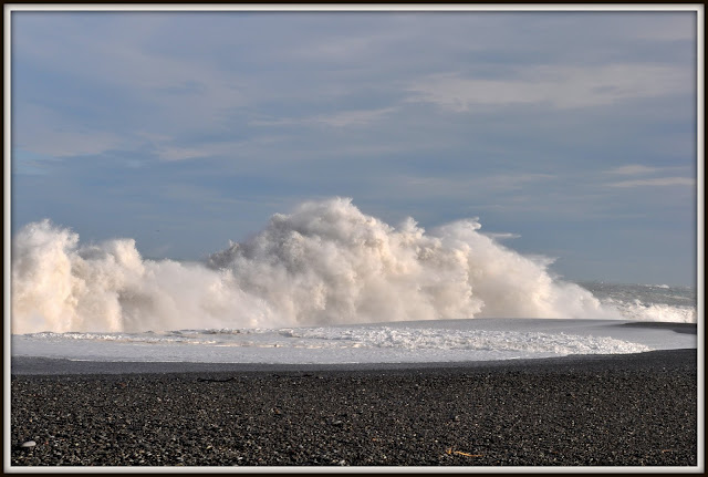 Dutchcorner: Raging waves