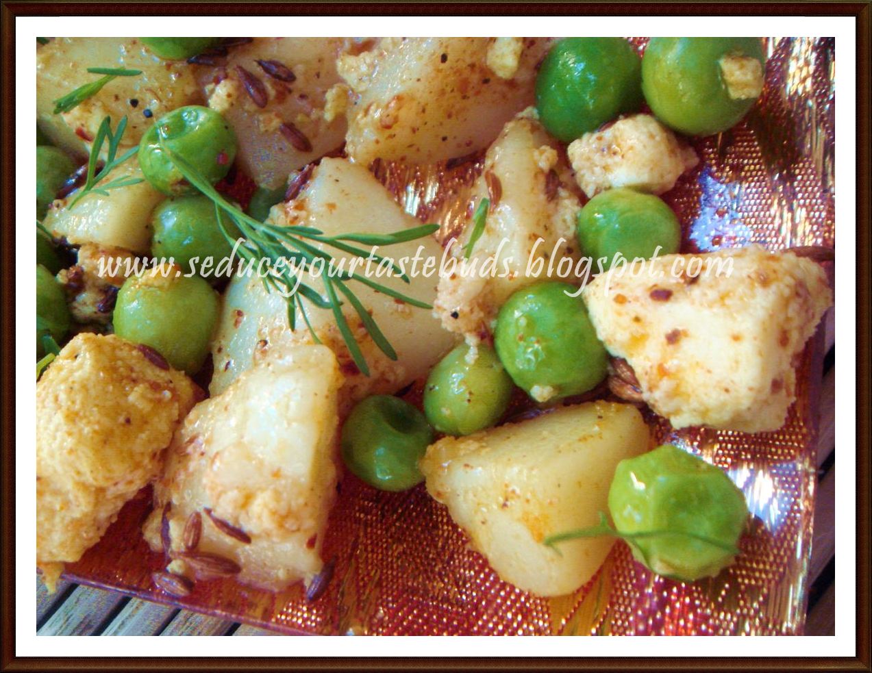 Aloo Paneer Chaat | Potato Cottage Cheese Chaat - Seduce Your Tastebuds...