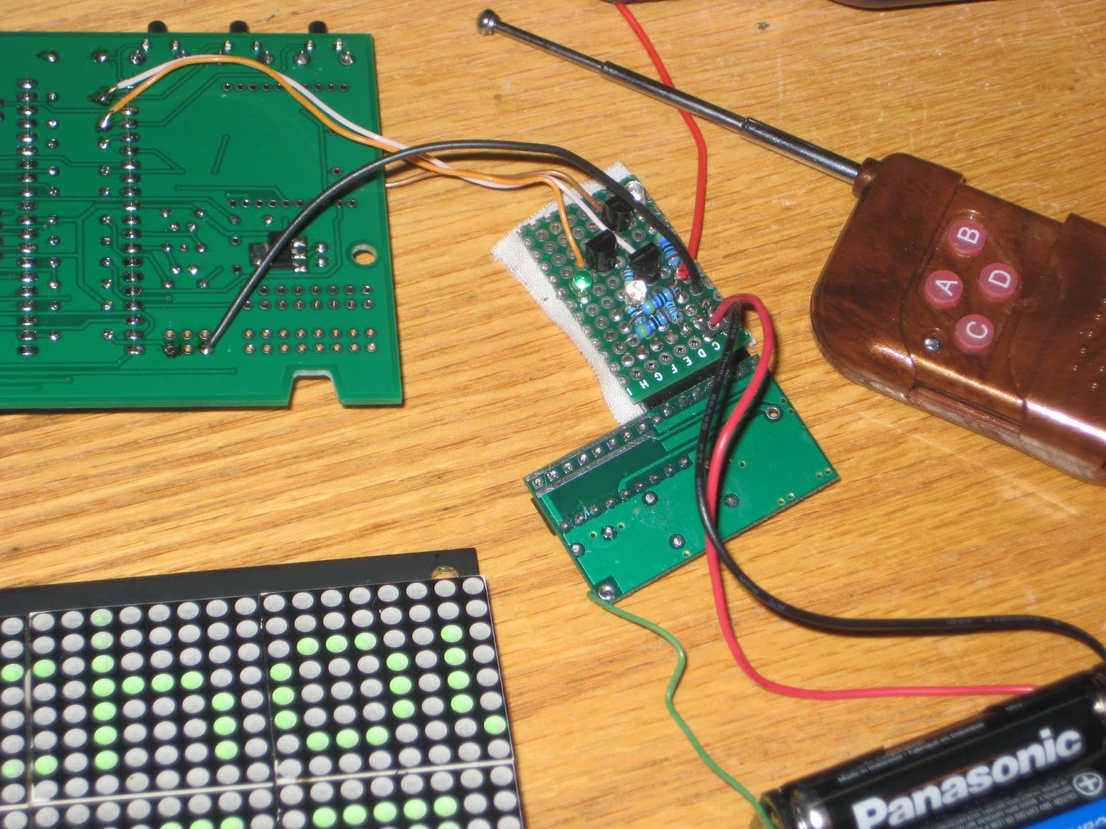 Wise time with Arduino: Adding RF remote control to Wise Clock 4