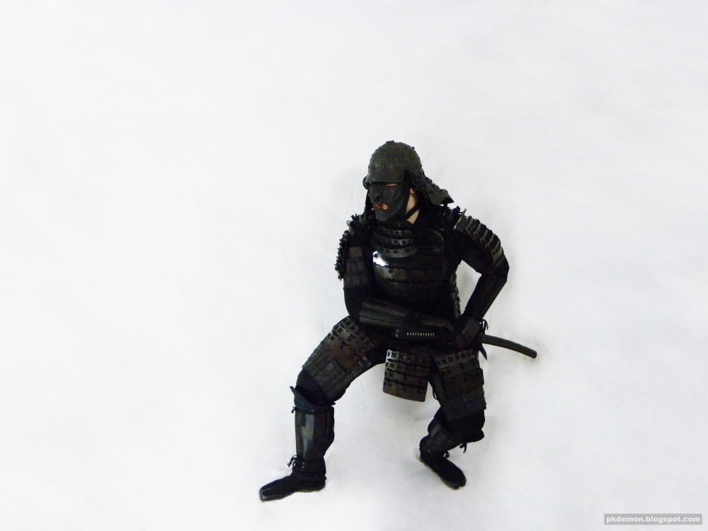 pkDemon Creations: Rusty black samurai armor action shots