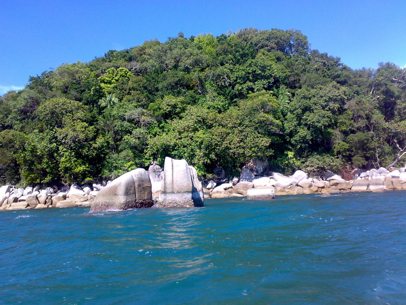 TULISANKU: PERAWANNYA PANTAI PULAU TAMAJO