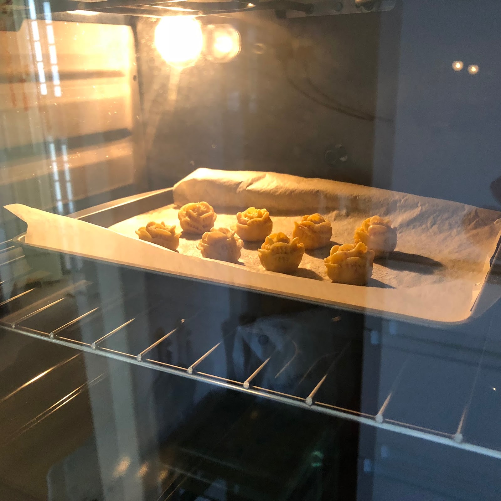 My Mind Patch: Garlic Butter Cookie 黄金香蒜饼