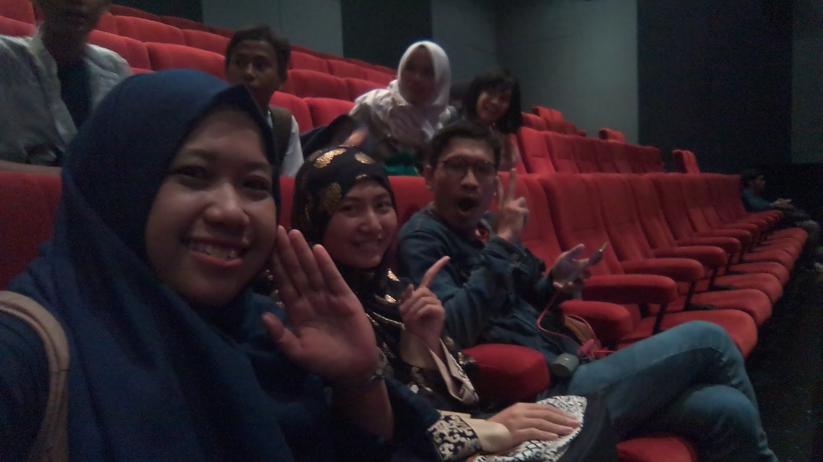 Review Film Horror "Keluarga Tak Kasat Mata". Beneran Based On Real Story!