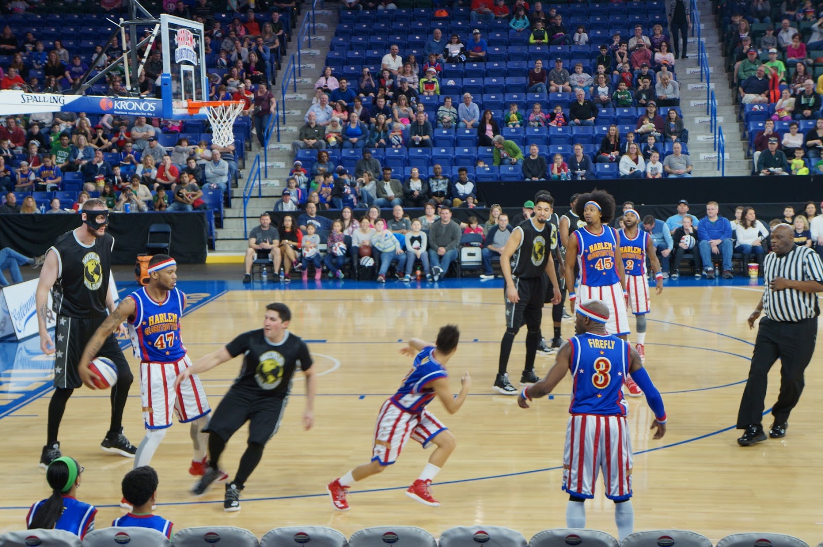 Evan and Lauren's Cool Blog: 3/3/17: Harlem Globetrotters Magic Pass ...