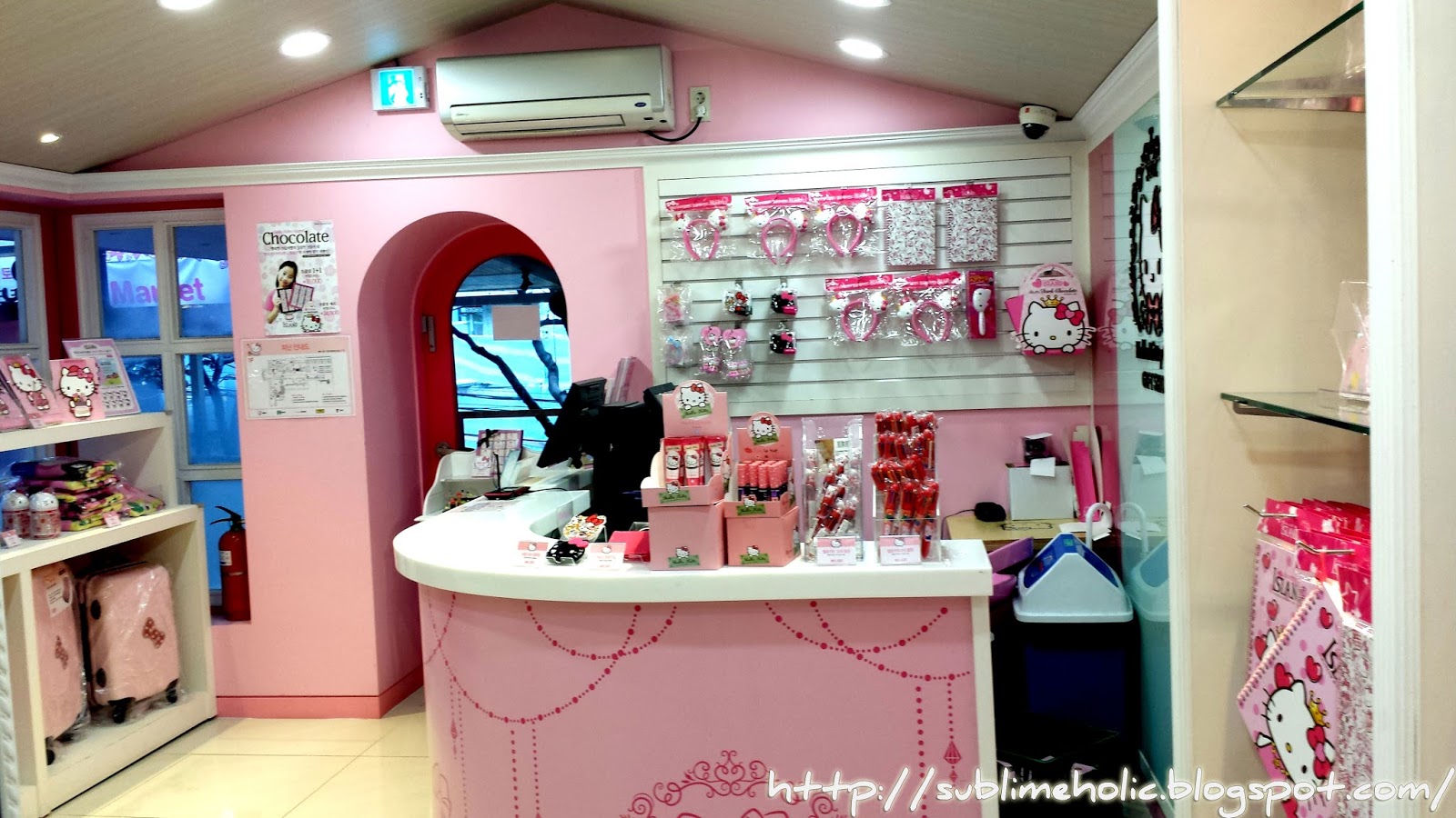 [REVIEW] Visit Korea VIP Invitation Tour Day 1: Hello Kitty Café in ...