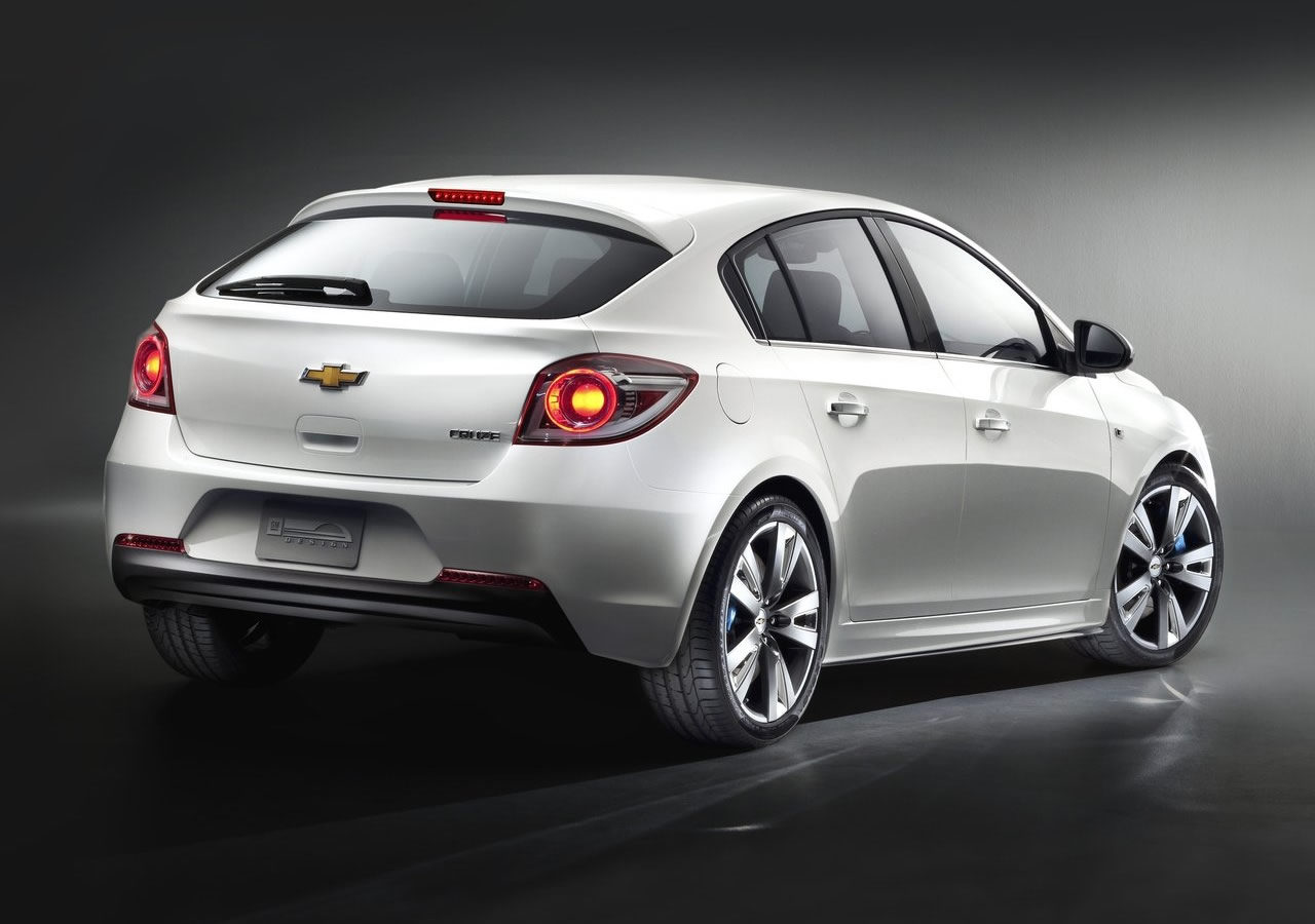 Direção Assistida: Chevrolet Cruze Sport6: Será um Sucesso?