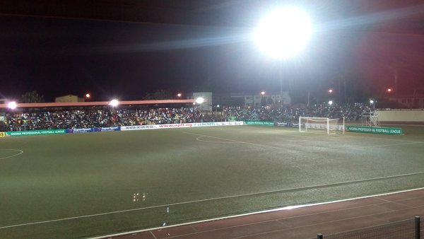Agege Stadium NPFL football match under floodlights excites Nigerians!