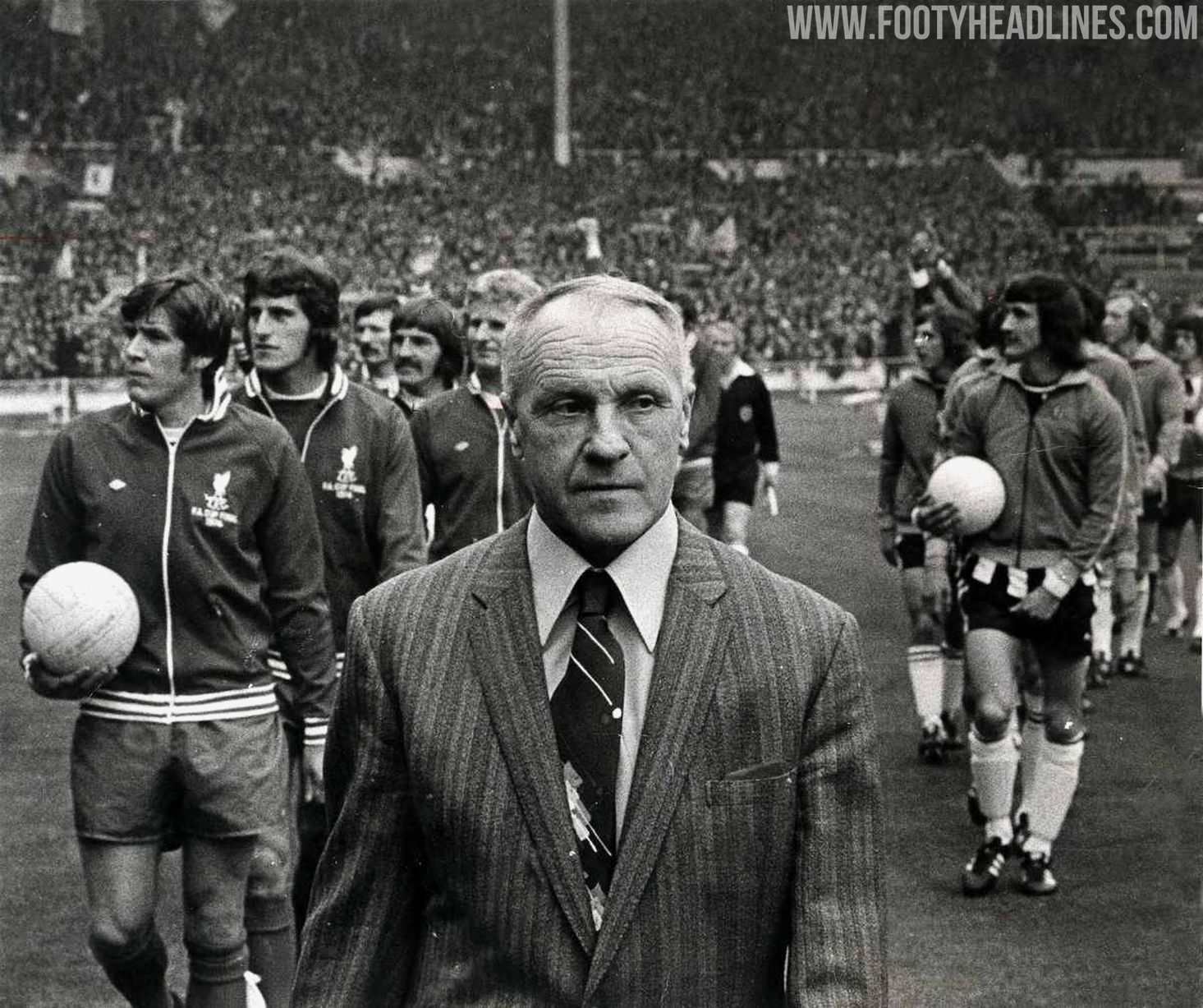 Stunning Blackout Liverpool FC 19-20 Shankly Jacket Released - Footy ...