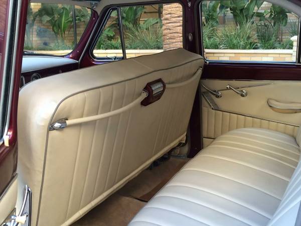 1962 Volga GAZ 21 Deluxe Limited Edition | Auto Restorationice