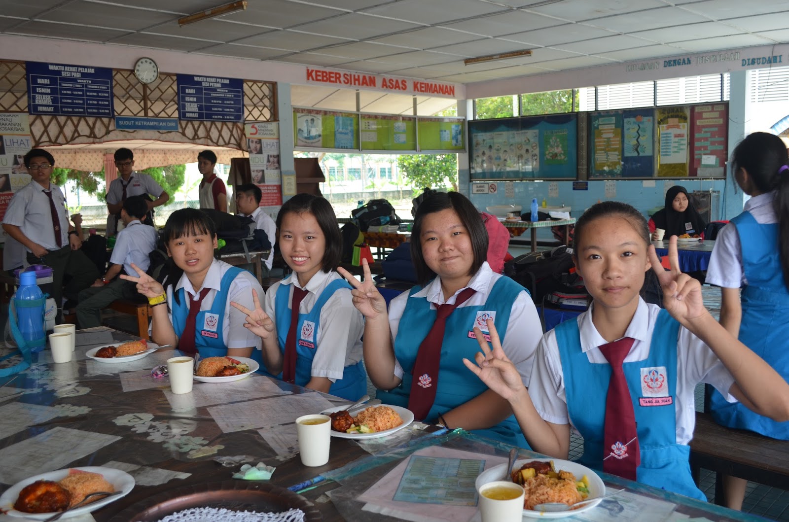 PUSAT SUMBER SEKOLAH SMK PARIT BUNGA: JAMUAN AKHIR TAHUN 2017