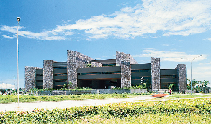 ANY IDIOT CAN BLOG!: R.I.P Benguet building