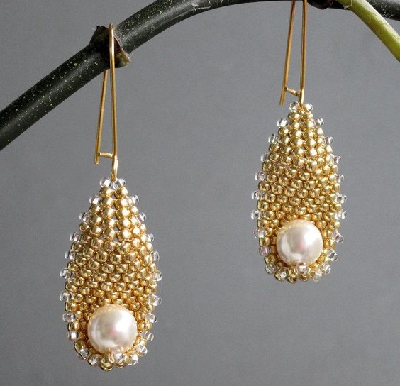 Modern Beading Patterns and Tutorials by SamohtaC / The Beading Gem