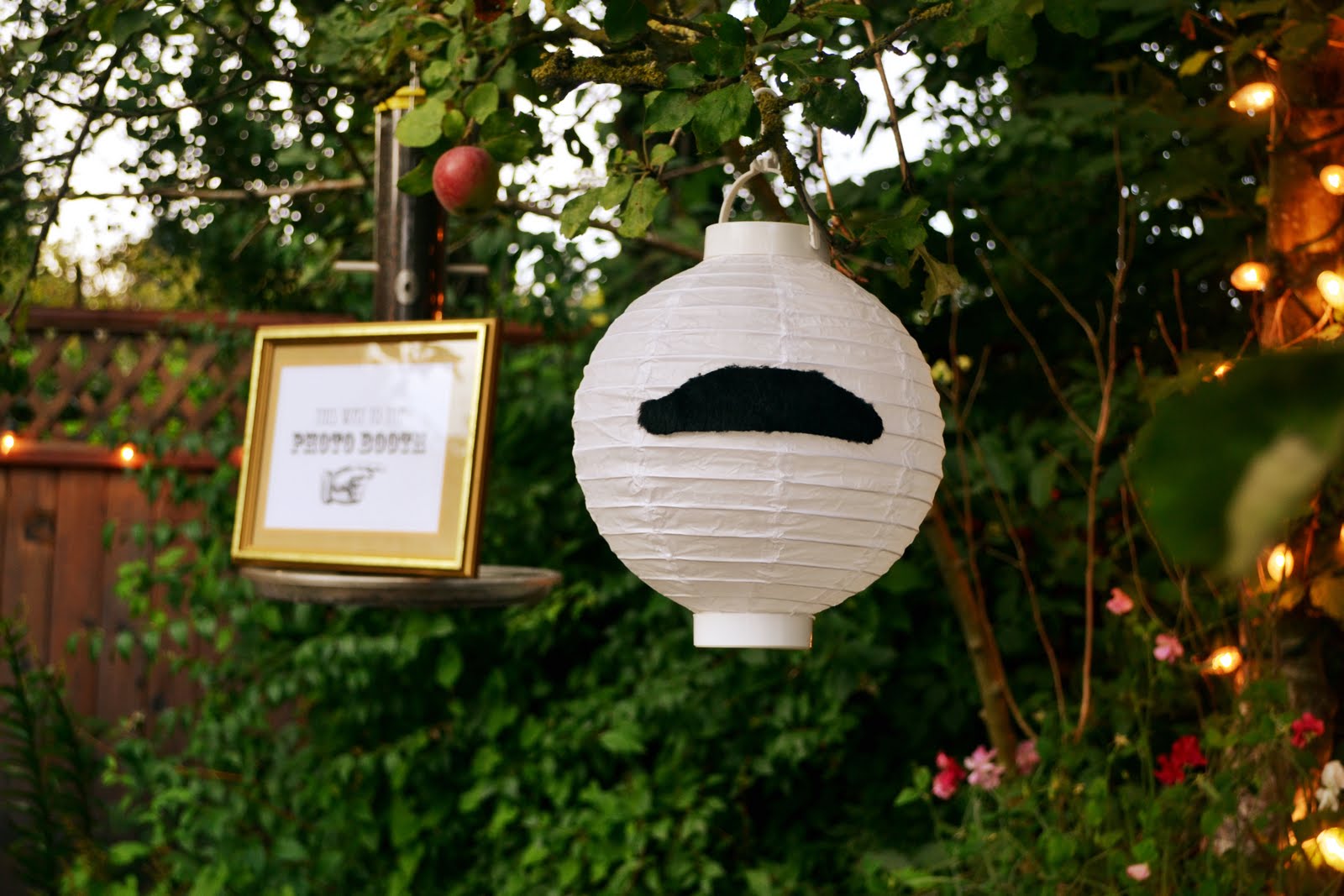 p.s.♡: How to throw a Moustache Party